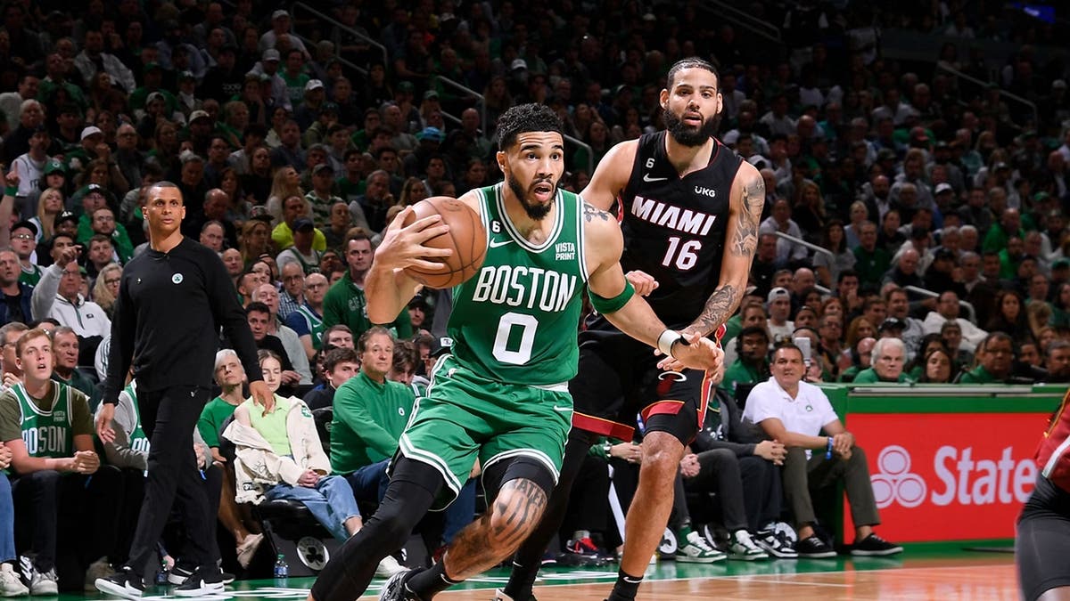 How to Stream NBA and College Basketball with Sling TV